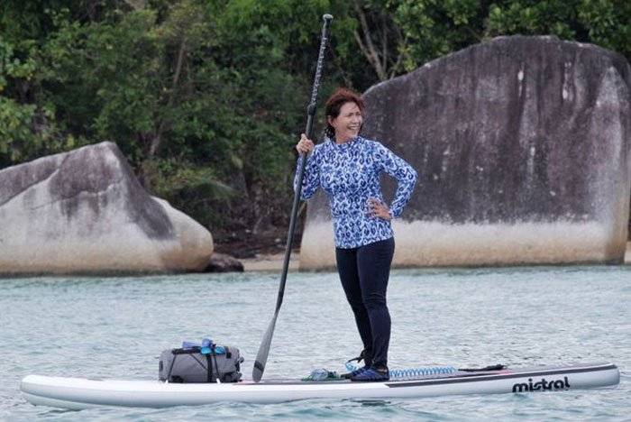 Mengenal Paddling Yuk! Sensasi Layaknya Selancar dengan Dayung